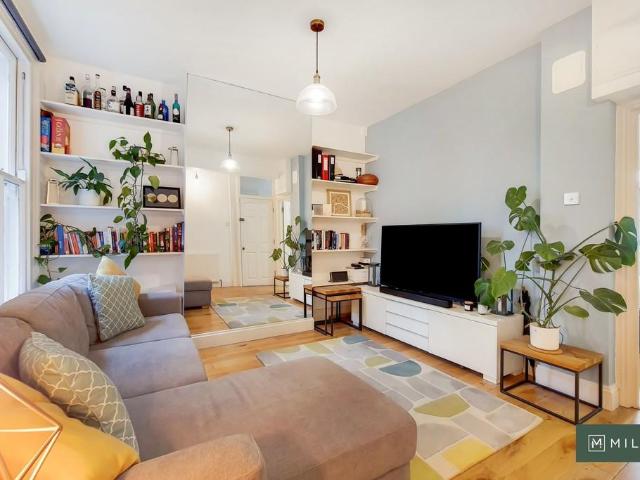 1 bedroom ground flat for sale