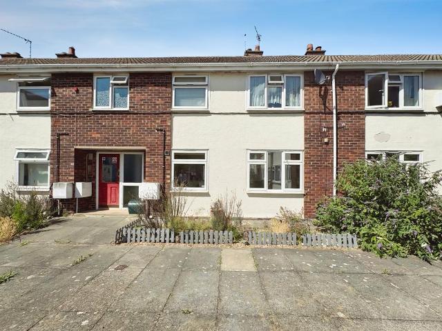 1 bedroom ground flat for sale