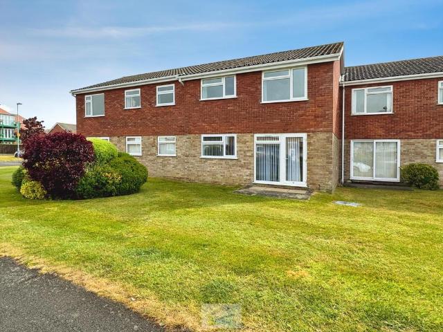 1 bedroom ground flat for sale