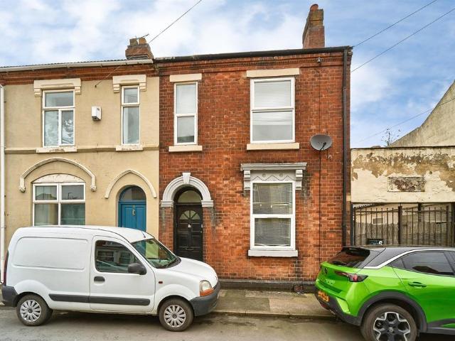 1 bedroom ground flat for sale