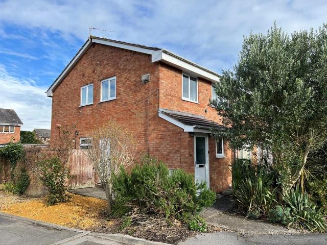 1 bedroom ground flat for sale