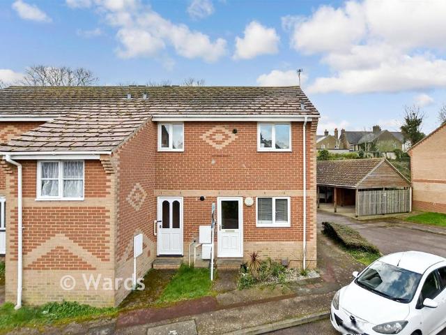 1 bedroom ground flat for sale