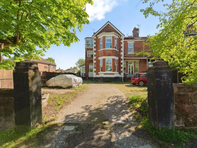 1 bedroom ground flat for sale
