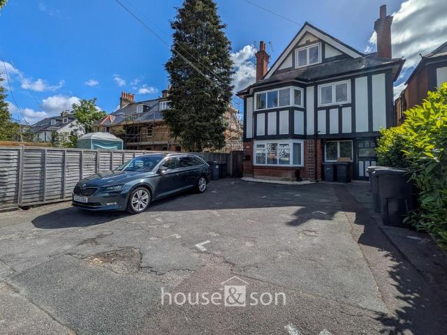 1 bedroom ground flat for sale