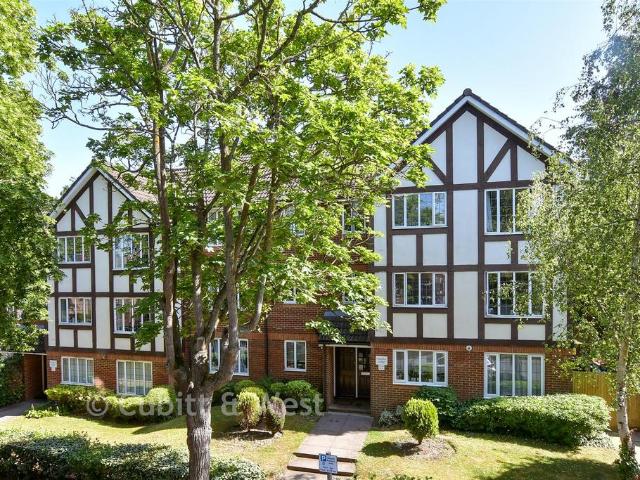 1 bedroom ground flat for sale
