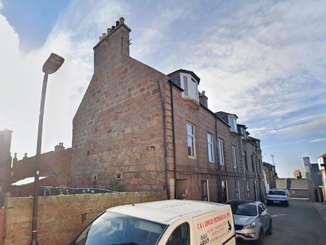 1 bedroom ground flat for sale