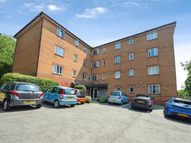 1 bedroom ground flat for sale