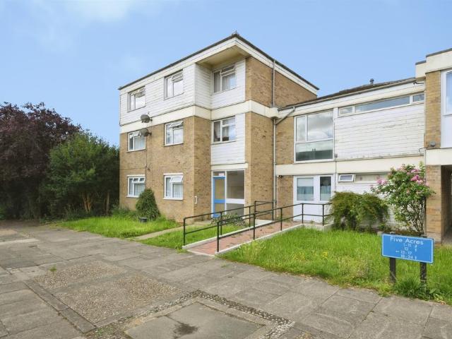 1 bedroom ground flat for sale