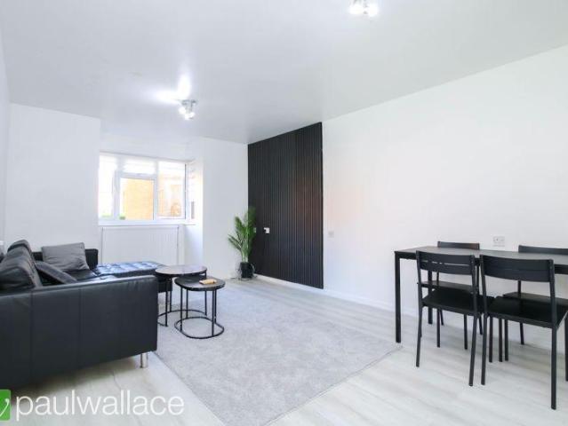 1 bedroom ground flat for sale