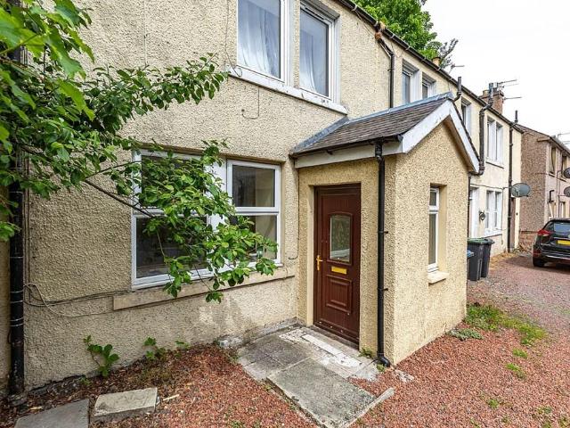 1 bedroom ground flat for sale