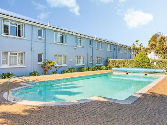 1 bedroom ground flat for sale