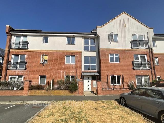 1 bedroom ground flat for sale