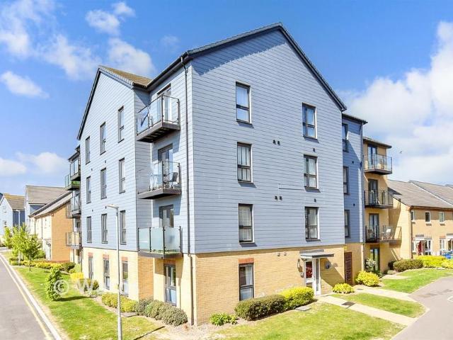 1 bedroom ground flat for sale