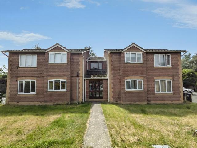 1 bedroom ground flat for sale