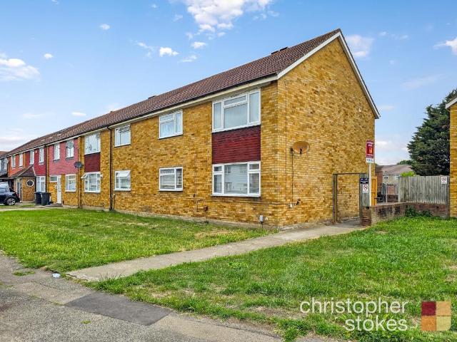 1 bedroom ground flat for sale