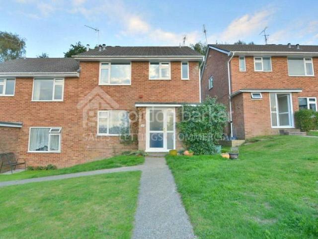 1 bedroom ground flat for sale