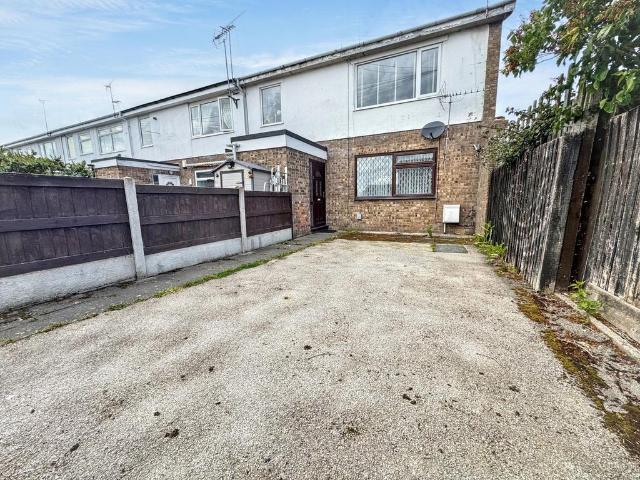 1 bedroom ground flat for sale