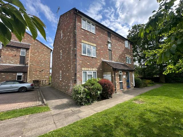 1 bedroom ground flat for sale