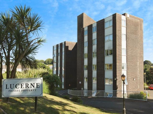 1 bedroom ground flat for sale