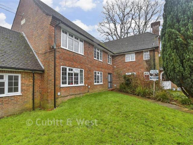 1 bedroom ground flat for sale