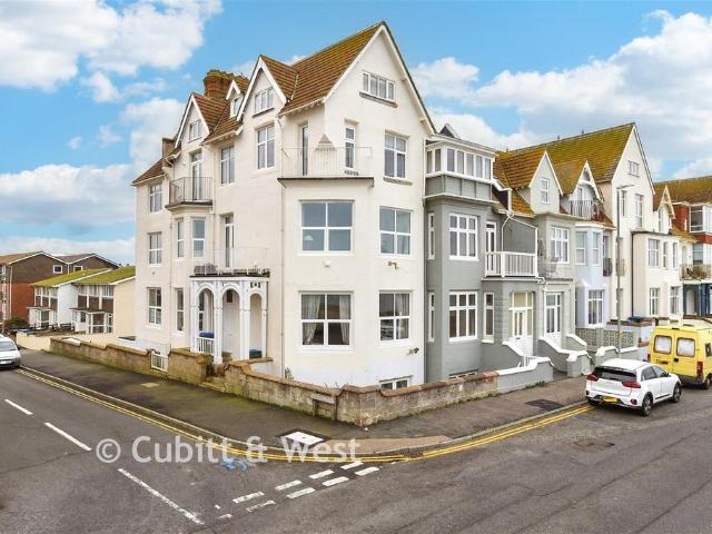 1 bedroom ground flat for sale
