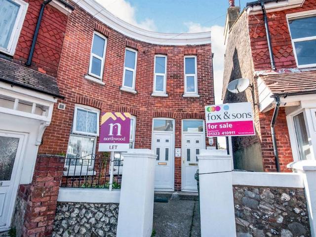 1 bedroom ground flat for sale