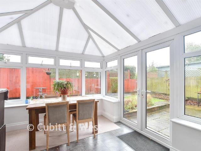 1 bedroom ground flat for sale