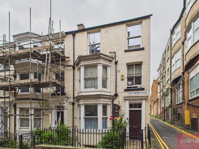 1 bedroom ground flat for sale