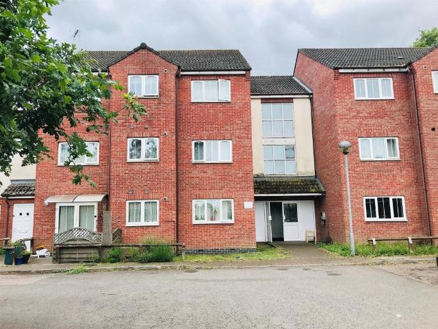 1 bedroom ground flat for sale