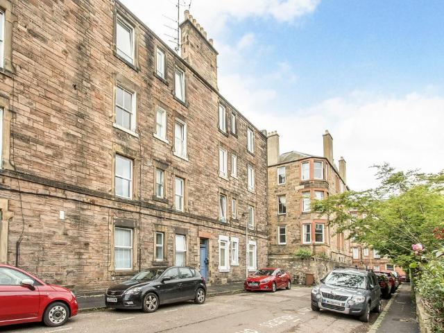 1 bedroom ground flat for sale