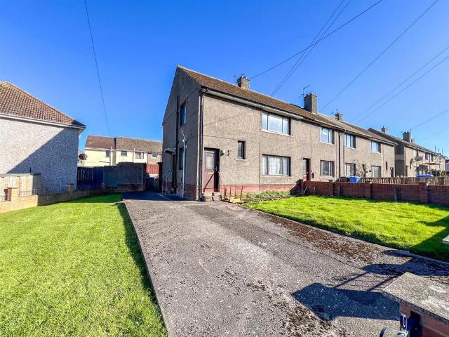 1 bedroom ground flat for sale