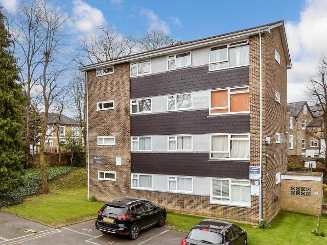1 bedroom ground flat for sale