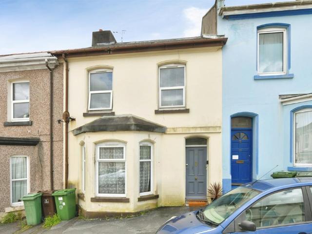 1 bedroom ground flat for sale