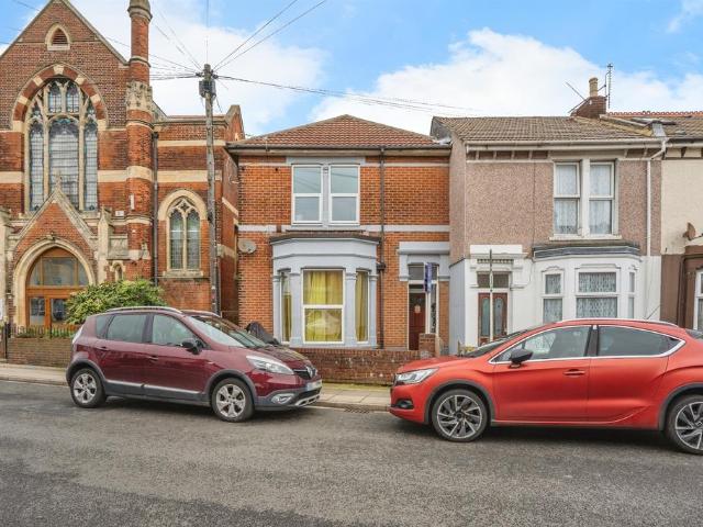 1 bedroom ground flat for sale