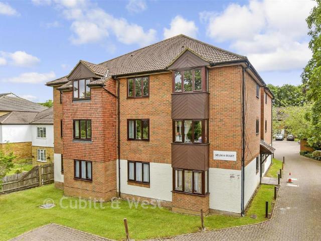 1 bedroom ground flat for sale