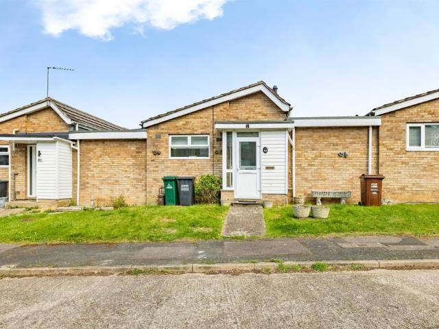1 bedroom ground flat for sale