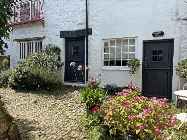 1 bedroom ground flat for sale