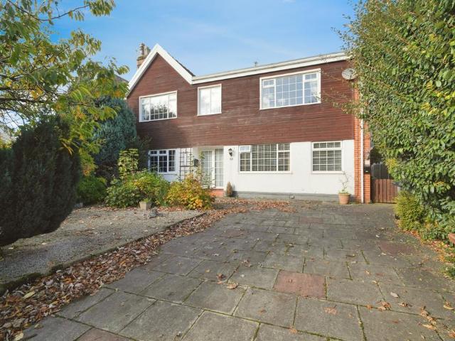 1 bedroom ground flat for sale