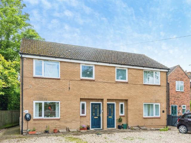 1 bedroom ground flat for sale