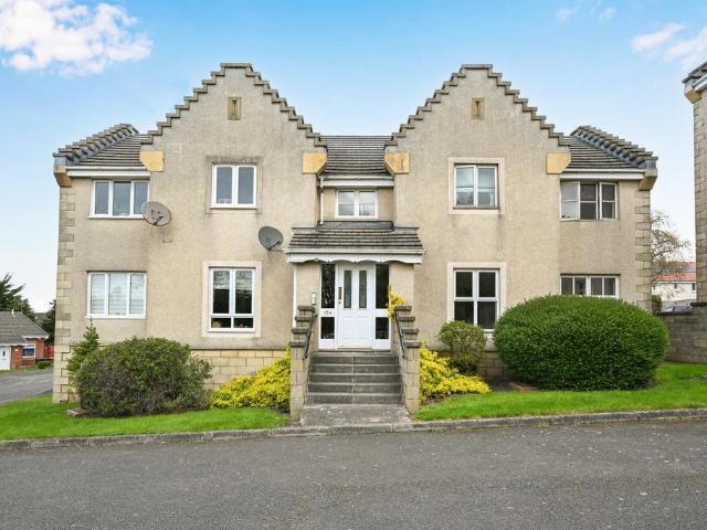 1 bedroom ground flat for sale