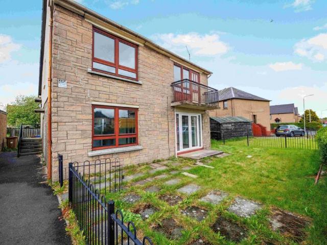 1 bedroom ground flat for sale