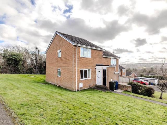 1 bedroom ground flat for sale