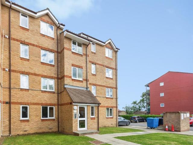 1 bedroom ground flat for sale