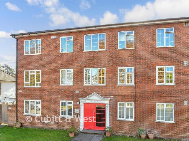 1 bedroom ground flat for sale