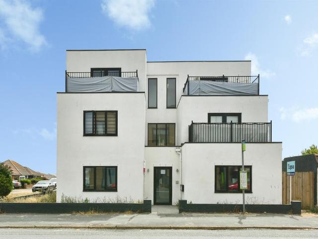 1 bedroom ground flat for sale