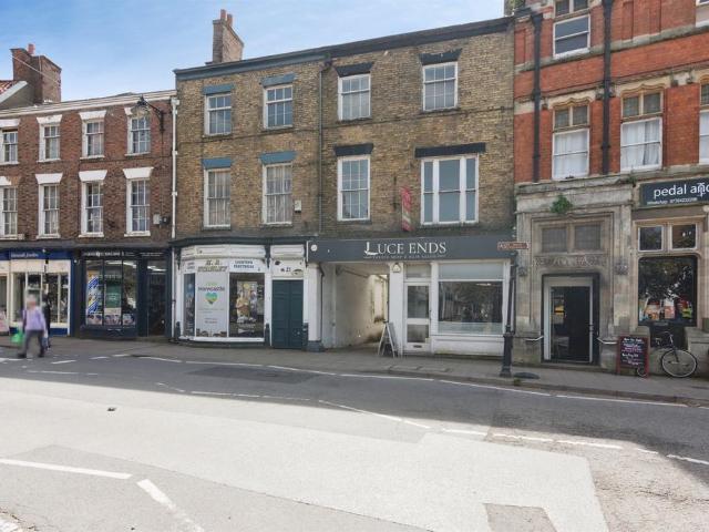 1 bedroom ground flat for sale
