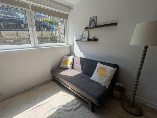 1 bedroom ground flat for sale