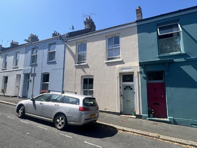 1 bedroom ground flat for sale
