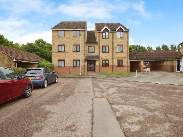 1 bedroom ground flat for sale