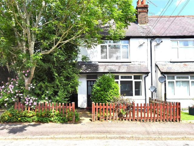 1 bedroom ground flat for sale